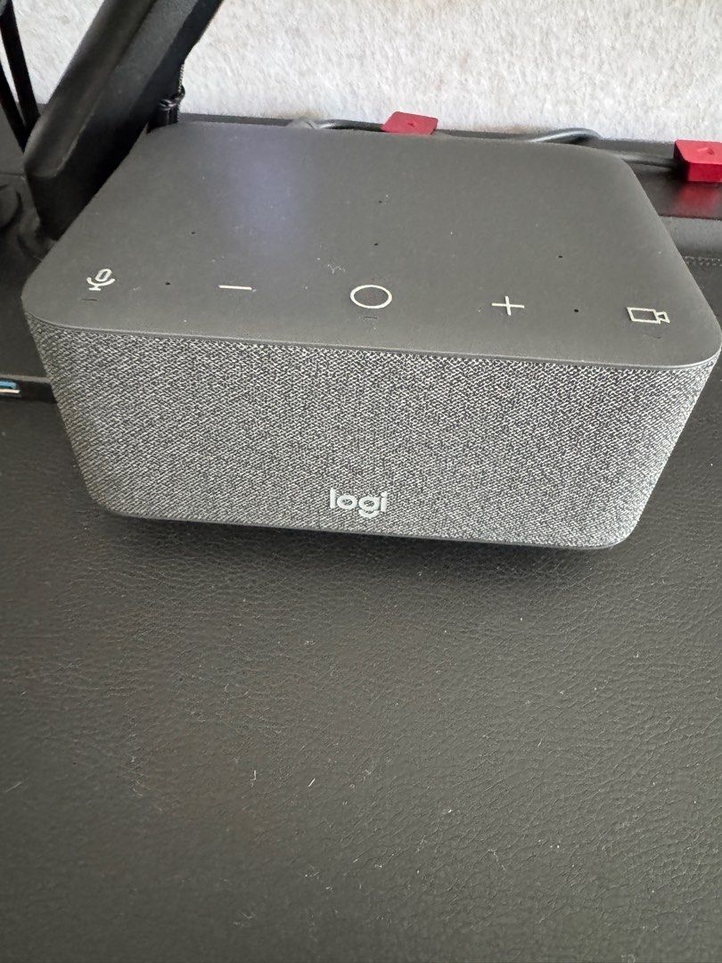 All in one Logi dock [ speakers + Microphone + Docking station ...