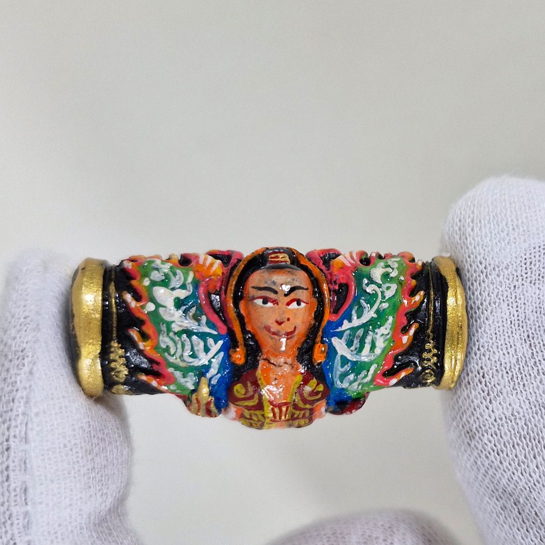 Baby butterfly roll with engraved yant by Kruba Krissana. 1st place in ...