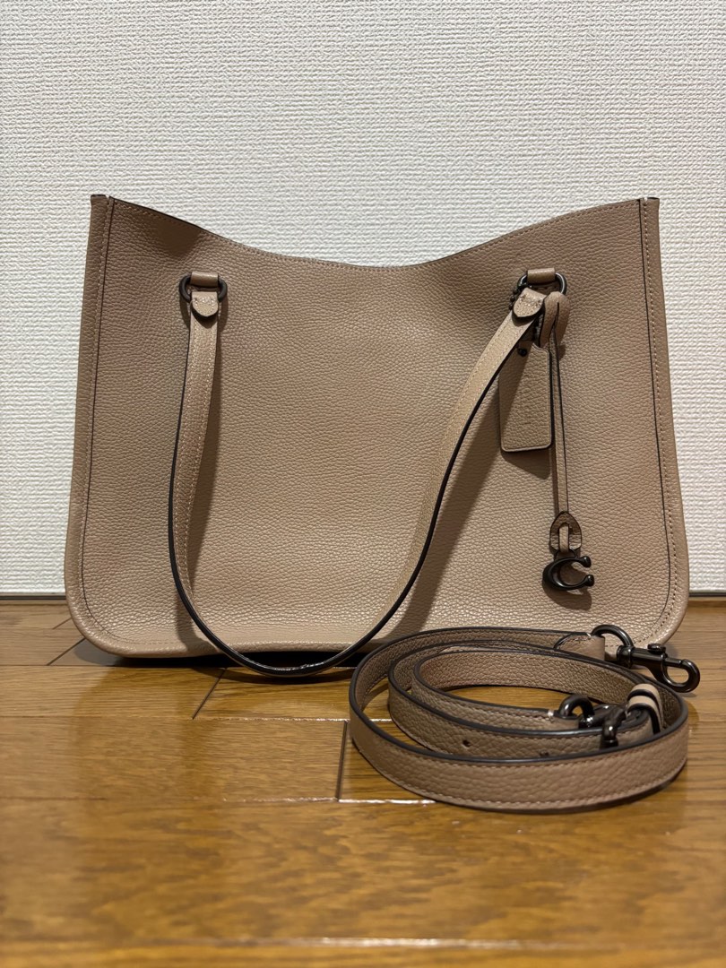 Coach Tyler Carryall 28 2way top handle and shoulder in beige, Women's ...