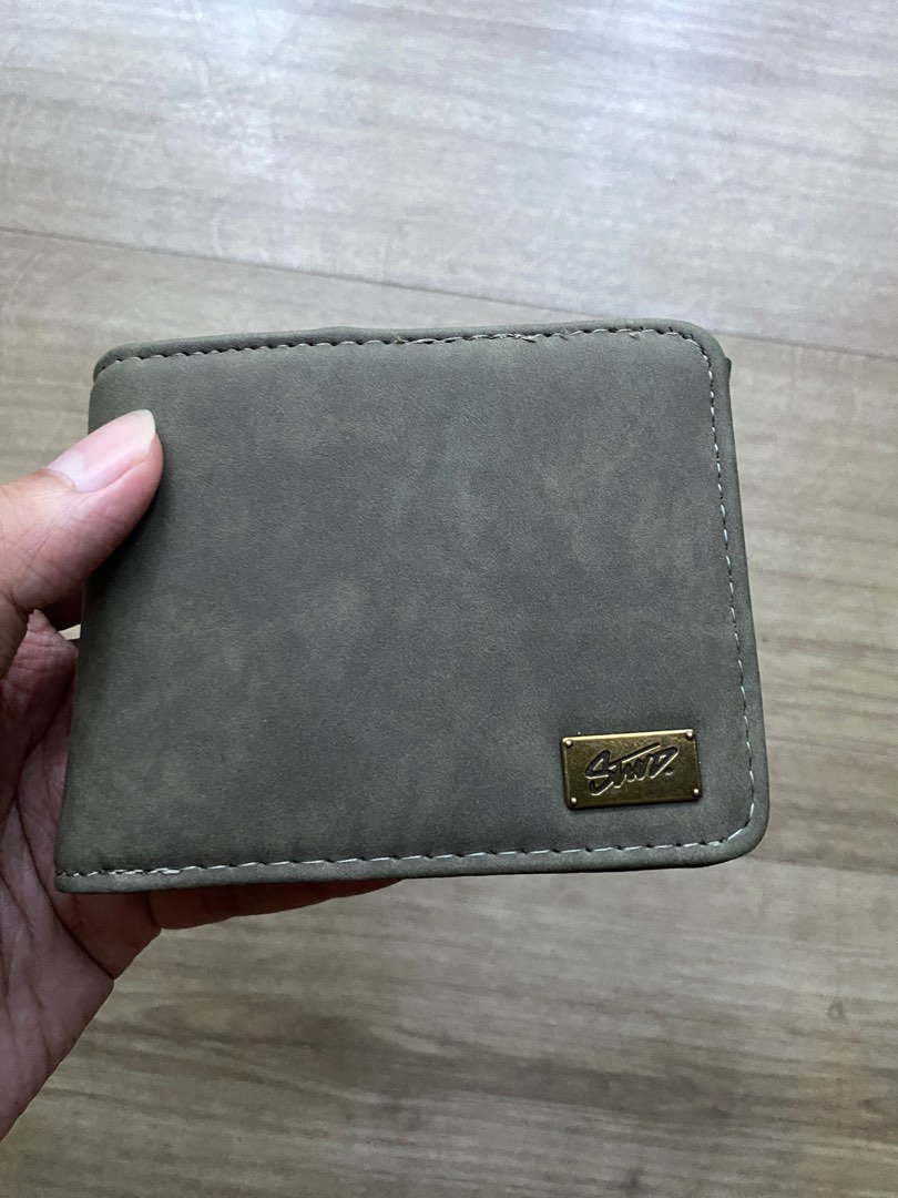 Dompet Wallet Pull n Bear edisi STWD Hijau Army, Fesyen Pria, Tas ...
