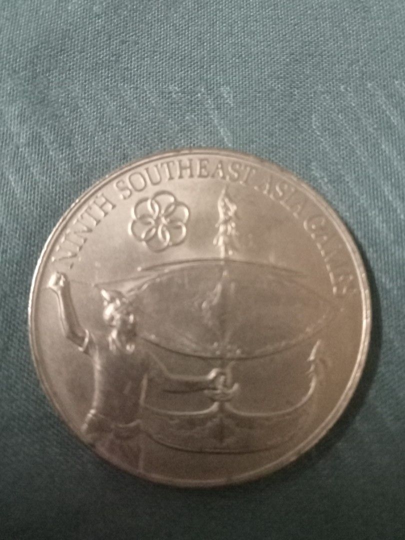 Dua keping duit syiling rm1 X2 TWO PIECE OF MALAYSIA COINS, Hobbies ...