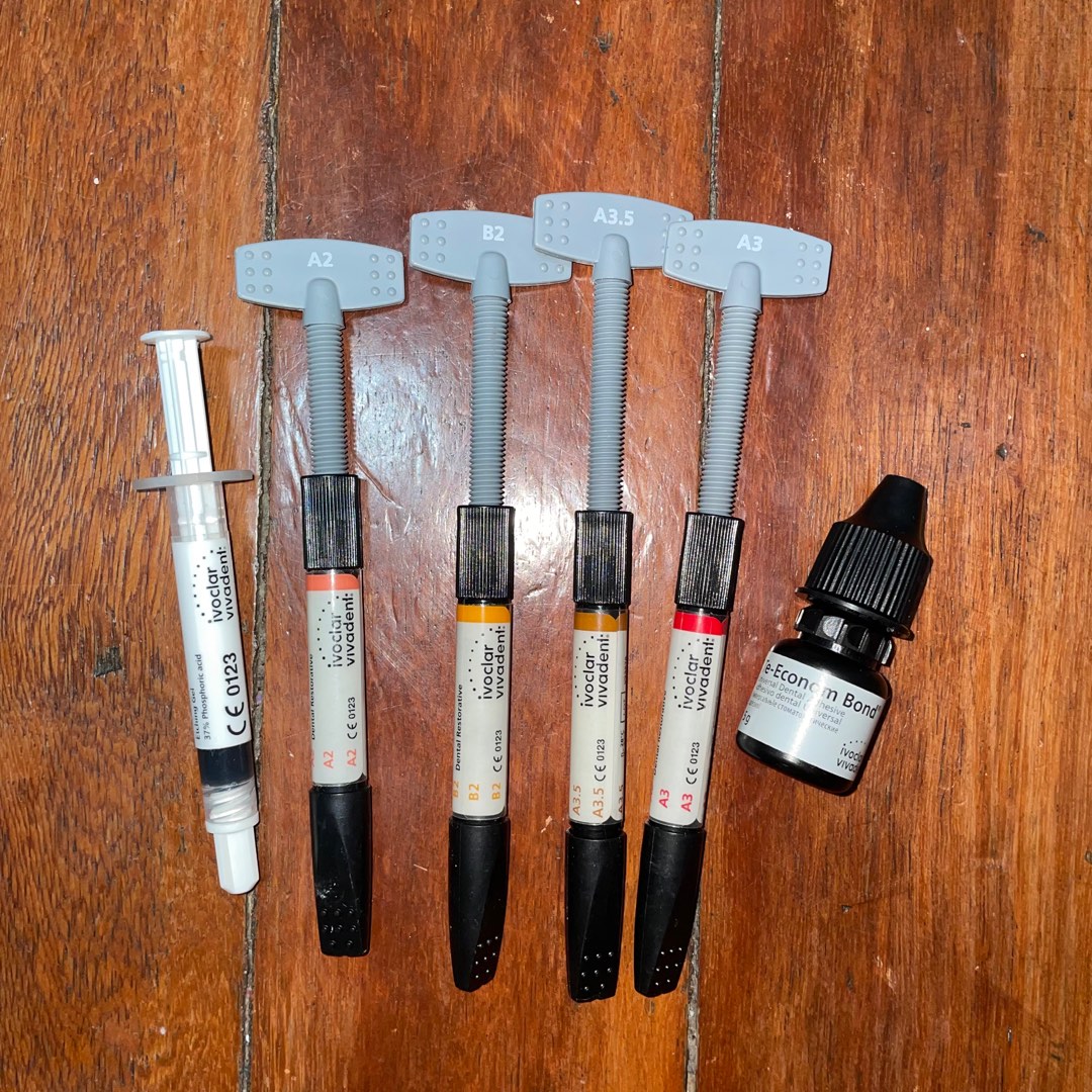 Expired Ivoclar Vivadent Te-Econom Plus Composite | Resto Dental ...