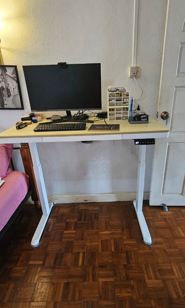 FlexiSpot Q8 standing desk with drawer, Furniture & Home Living ...