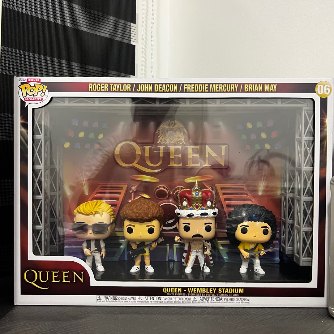Funko pop Moments Deluxe Queen at Wembley Stadium, Hobbies & Toys, Toys ...