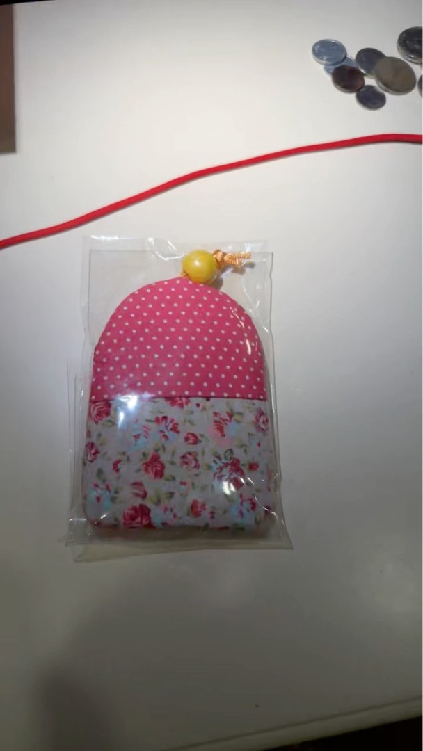Cath Kidston cotton key pouch (new), Women's Fashion, Bags & Wallets ...