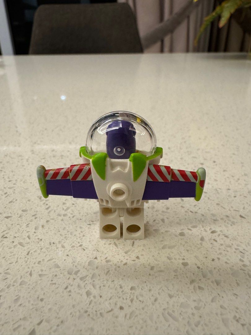 Lego 7590 Toy Story: Woody and Buzz to the Rescue- Buzz Lightyear ...