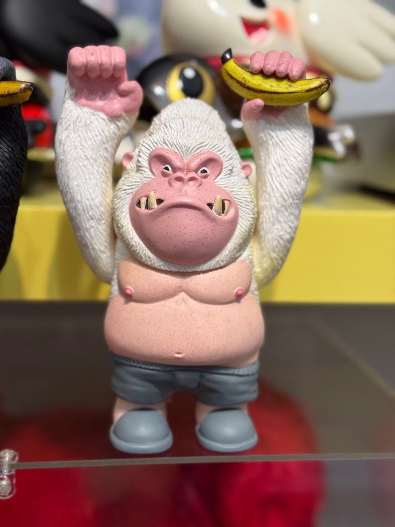 Mame Moyachi Zoo: Uozumi Kong White & Black. Chino Lam, Hobbies & Toys ...