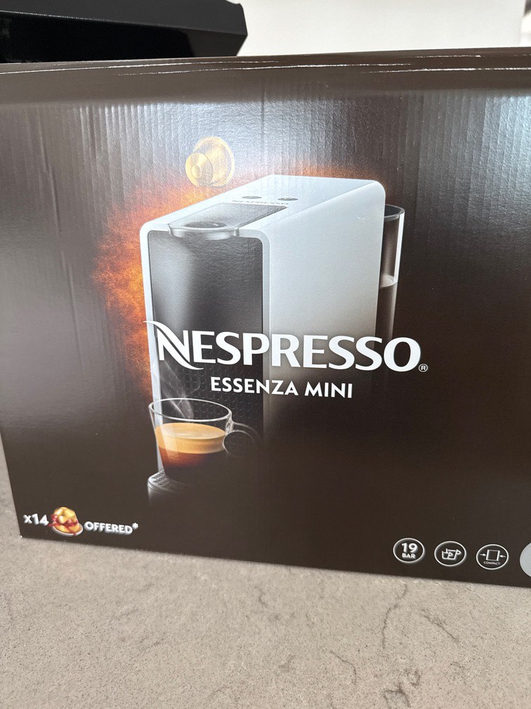 Nespresso Essenza Mini - silver, TV & Home Appliances, Kitchen ...