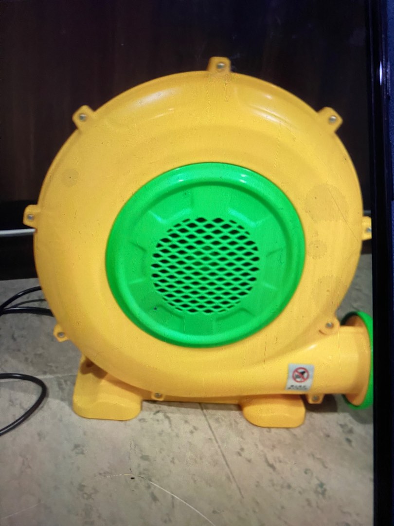 Pam angin kolam pool pump 680w, Looking For on Carousell