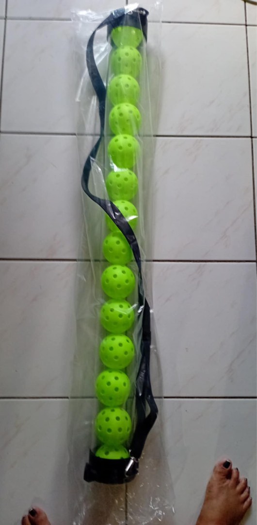 PICKLEBALL BALL PICKER WITH 14 BALLS, Sports Equipment, Sports & Games ...
