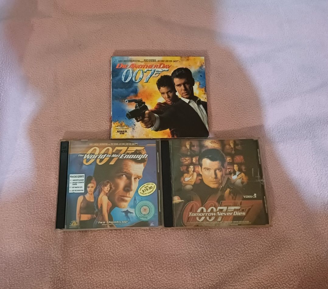 Pierce Brosnan James Bond 007 Movie CD VCD Vintage Collection, Hobbies & Toys, Music & Media ...