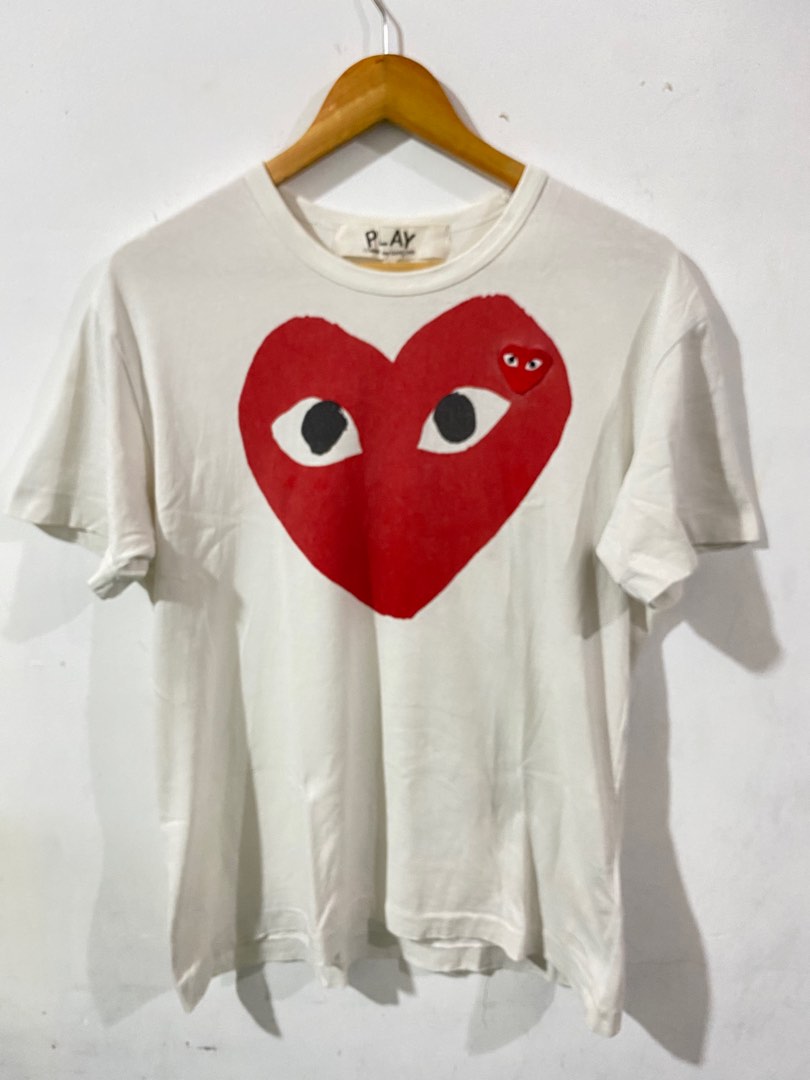 Play cdg bigheart logo, Men's Fashion, Tops & Sets, Tshirts & Polo ...