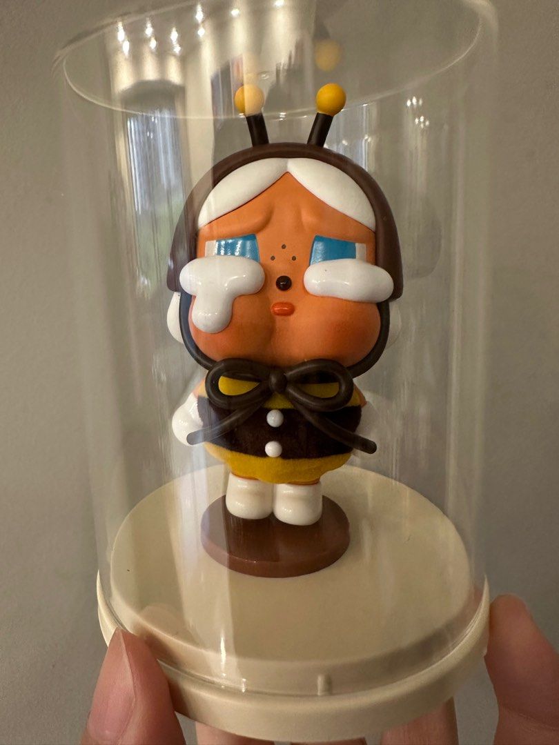 Pop mart crybaby crying again series - bee (I’ll bring you a flower ...