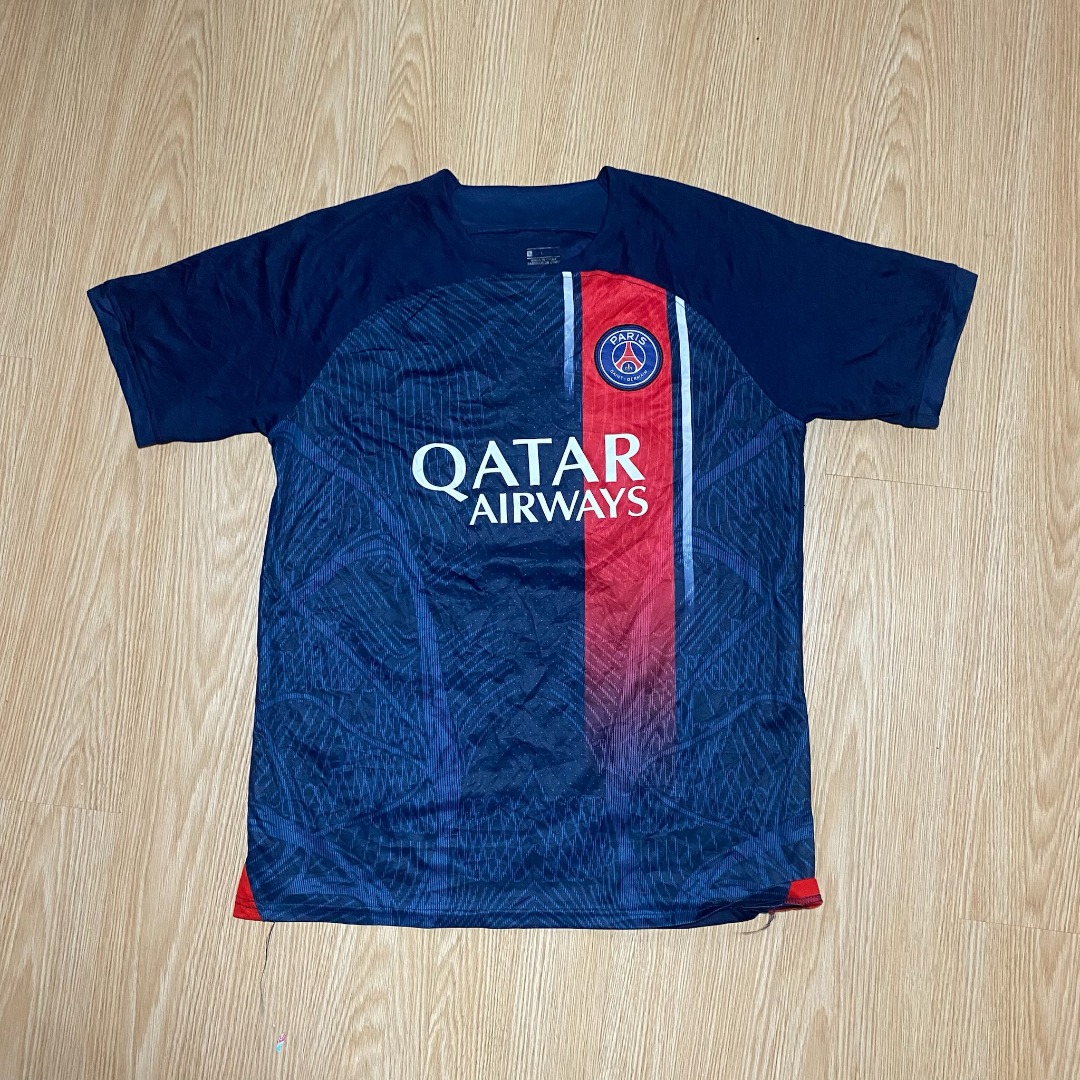 QATAR AIRWAYS SOCCER JERSEY, Men's Fashion, Activewear on Carousell
