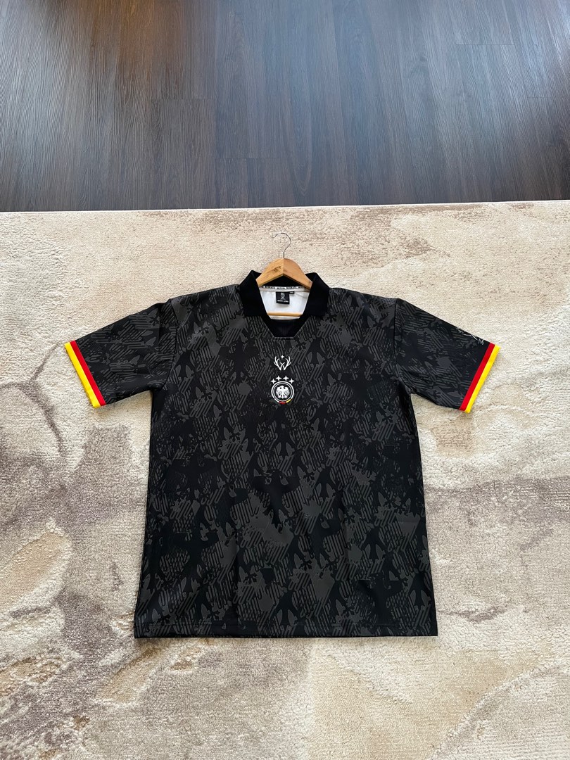svg neonate, Men's Fashion, Activewear on Carousell
