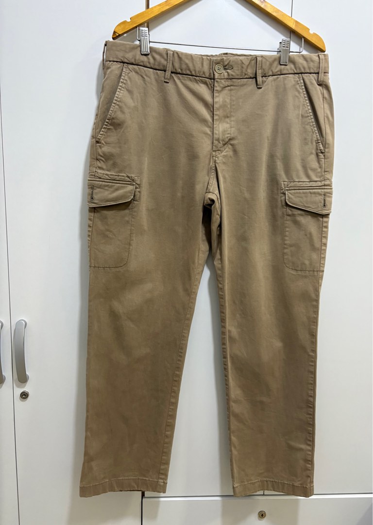 Uniqlo Cargo Pants, Men's Fashion, Bottoms, Trousers on Carousell