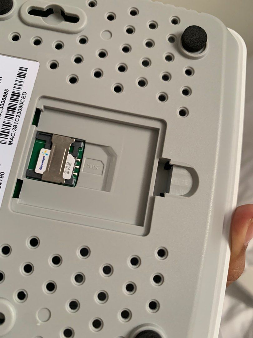 WIFI ROUTER SIM CARD, Mobile Phones & Gadgets, Other Gadgets on Carousell