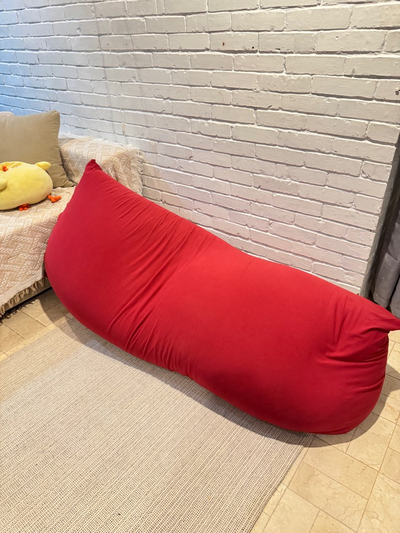 Yogibo Max Bean Bag, Furniture & Home Living, Furniture, Sofas on Carousell