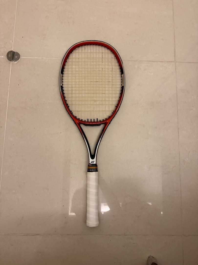 Yonex muscle power 1, 運動產品, 運動與體育, 運動與體育 - 球拍和球類運動 - Carousell