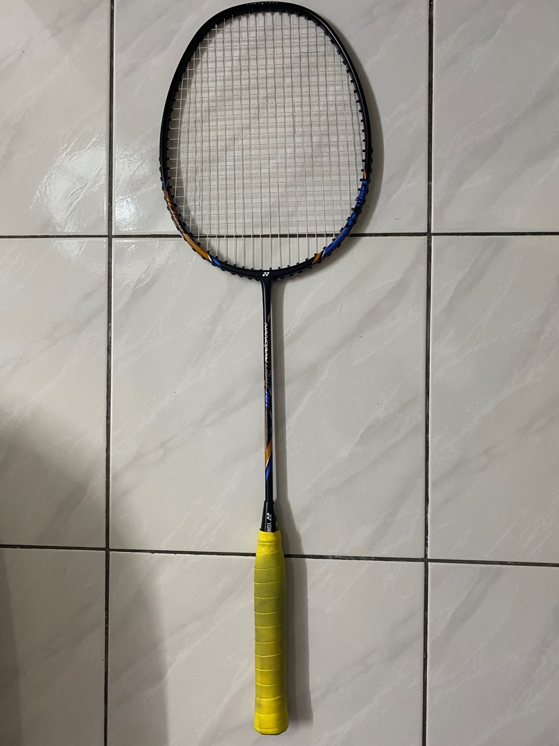 YONEX NANORAY LIGHT 18i, Sports Equipment, Sports & Games, Racket ...