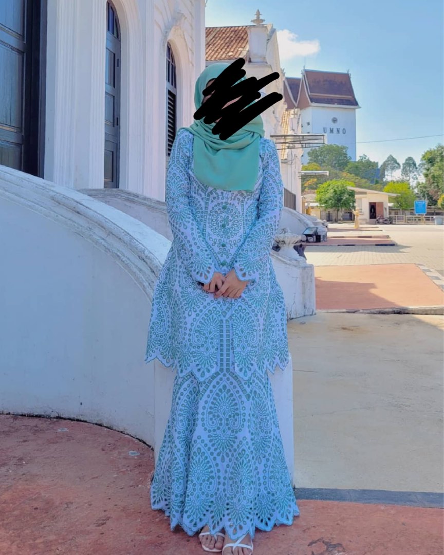 ZALIA EYELET BAJU KURUNG KEBAYA KEBARUNG RAYA, Women's Fashion ...