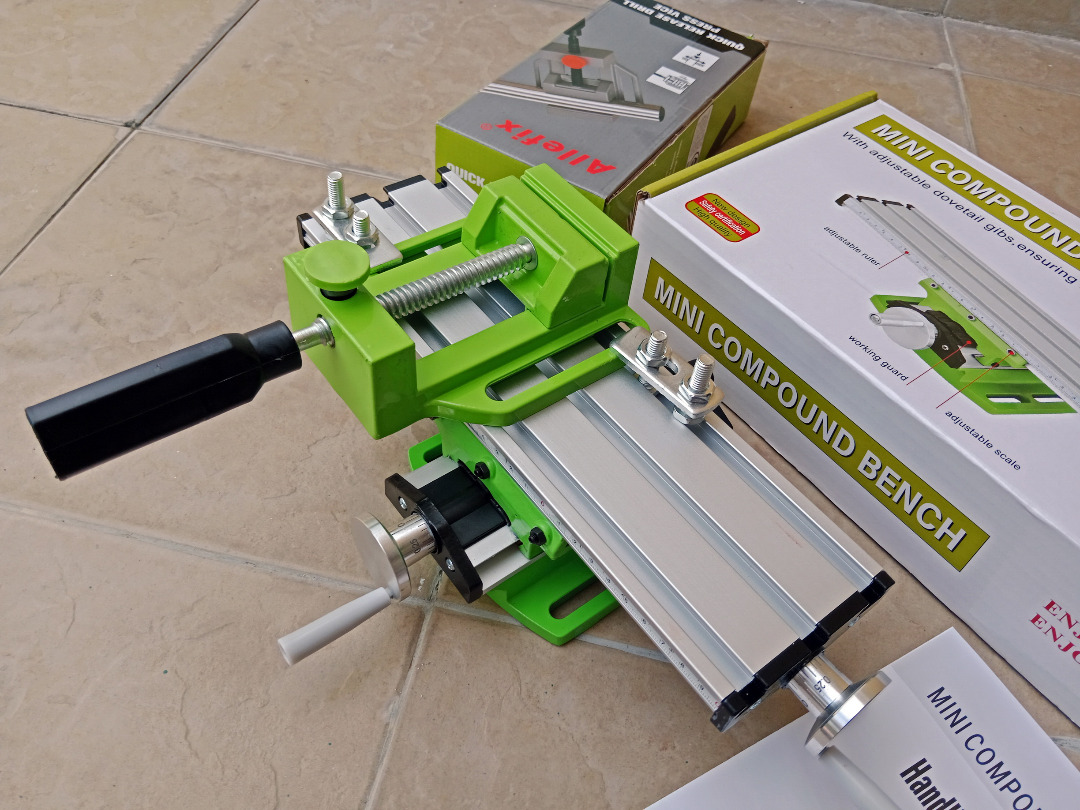 2-axis MILLING TABLE VICE CLAMP and one 70mm drilling vice, Furniture ...