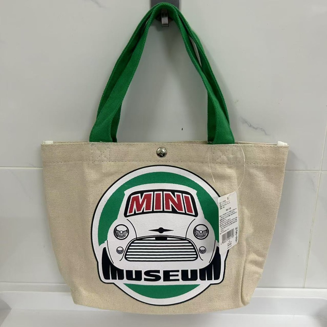 日本 MINI COOPER MUSEUM 米白色帆布 側咩袋, 女裝, 手袋及銀包, Tote Bags - Carousell