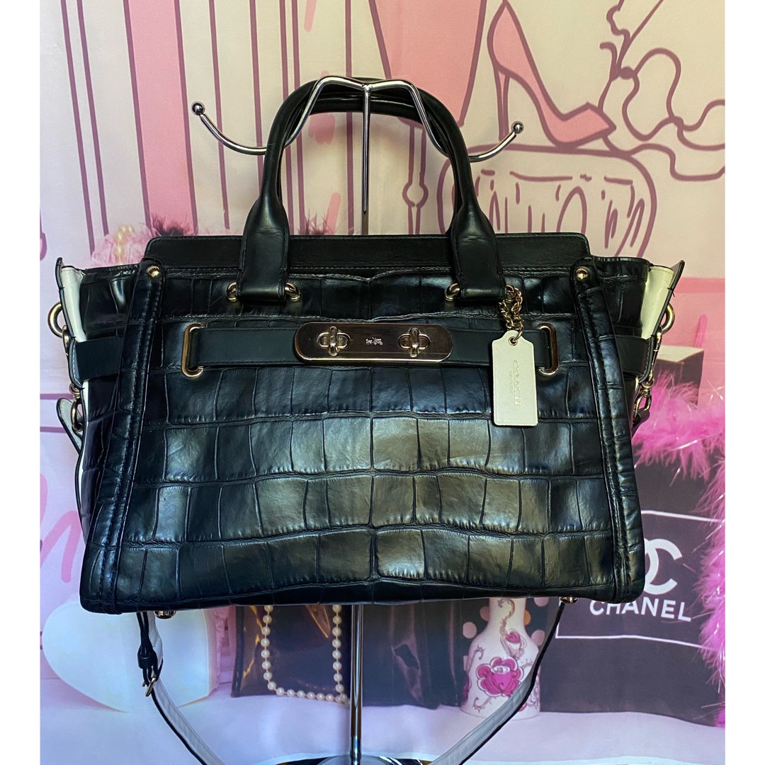 Authentic Coach swagger bag, Luxury, Bags & Wallets on Carousell