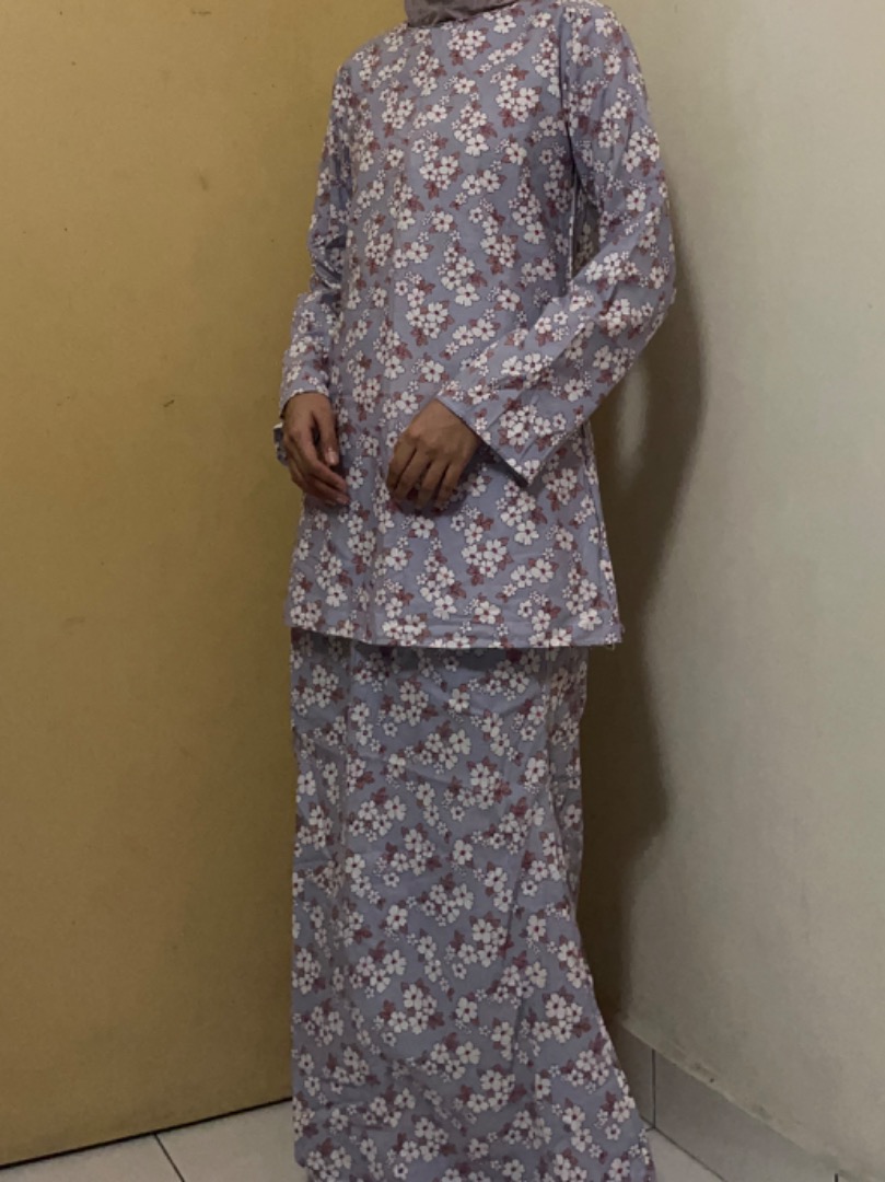 Baju kurung | Baju raya Purple, Women's Fashion, Muslimah Fashion, Baju ...