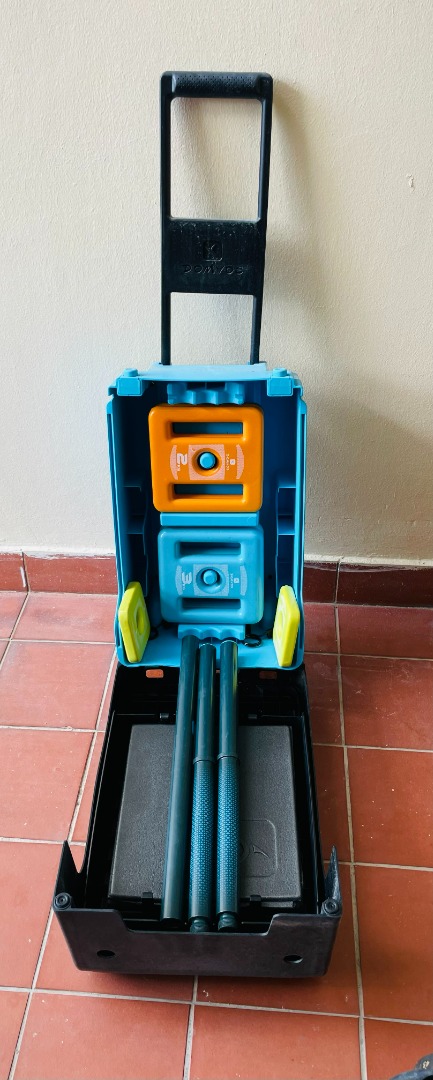 Domyos Weight set in rolling case REDUCED, Sports Equipment, Exercise ...