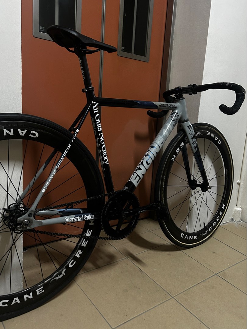 engine 11 crit d metallic grey, Sports Equipment, Bicycles & Parts ...