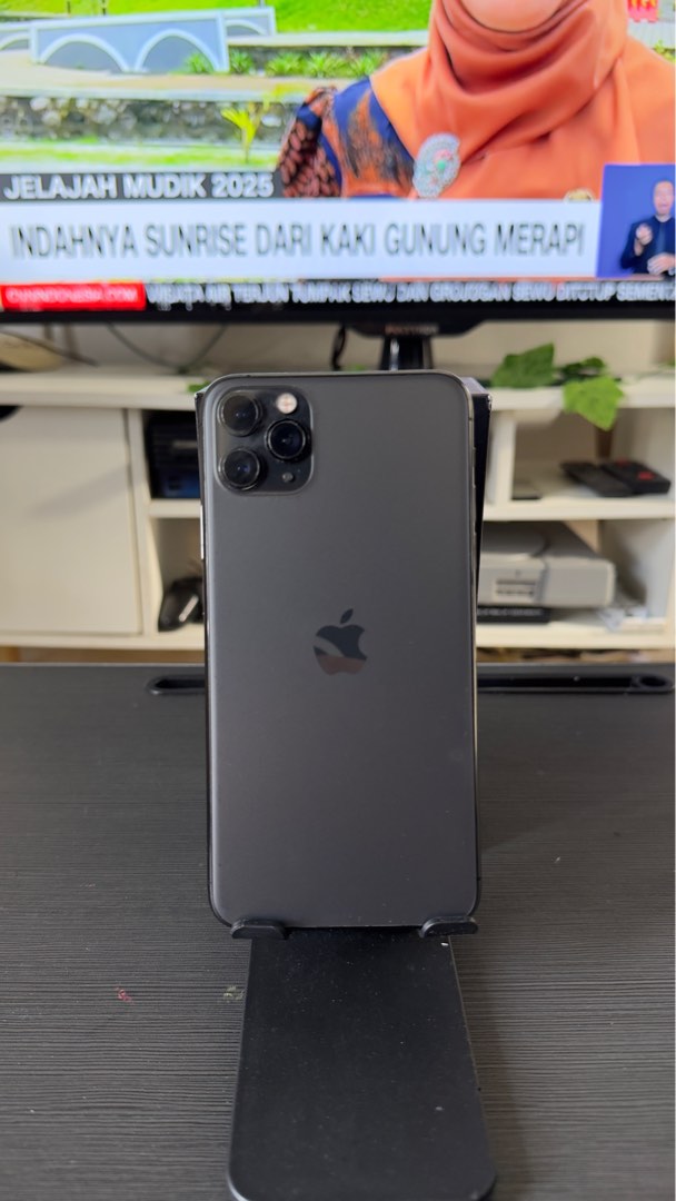 Iphone 11 promax 64gb inter LL/A istimewa mulus kaya baru, Telepon Seluler & Tablet, iPhone ...