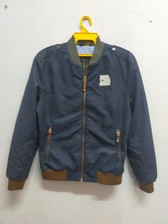 Jeket, Men's Fashion, Coats, Jackets and Outerwear on Carousell