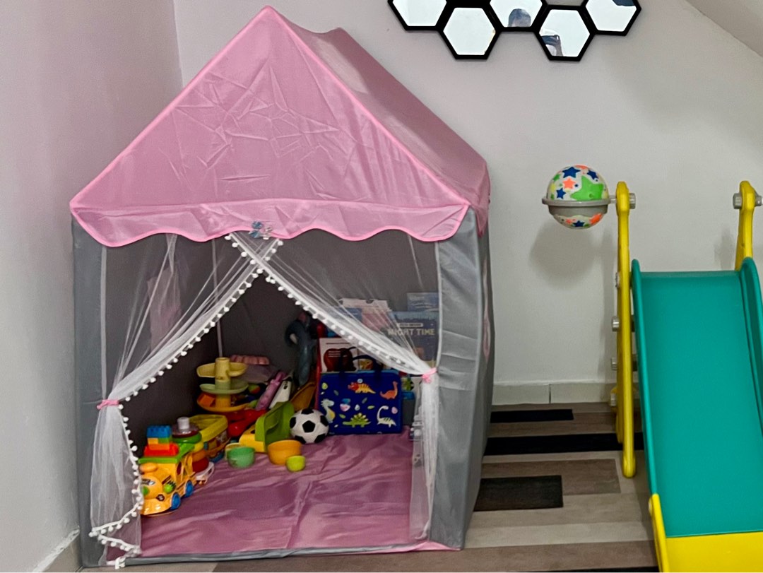 Kids Play Tent Istana Khemah Kanak-kanak, Babies & Kids, Baby Nursery ...