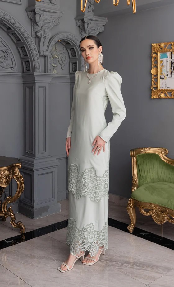 LARNEY RAYA 2024, Women's Fashion, Muslimah Fashion, Baju Kurung & sets ...