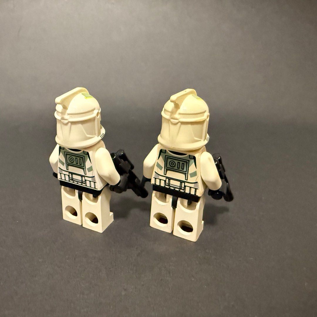 LEGO Star Wars Clone Trooper (with Sand Green markings) Minifigure Set ...