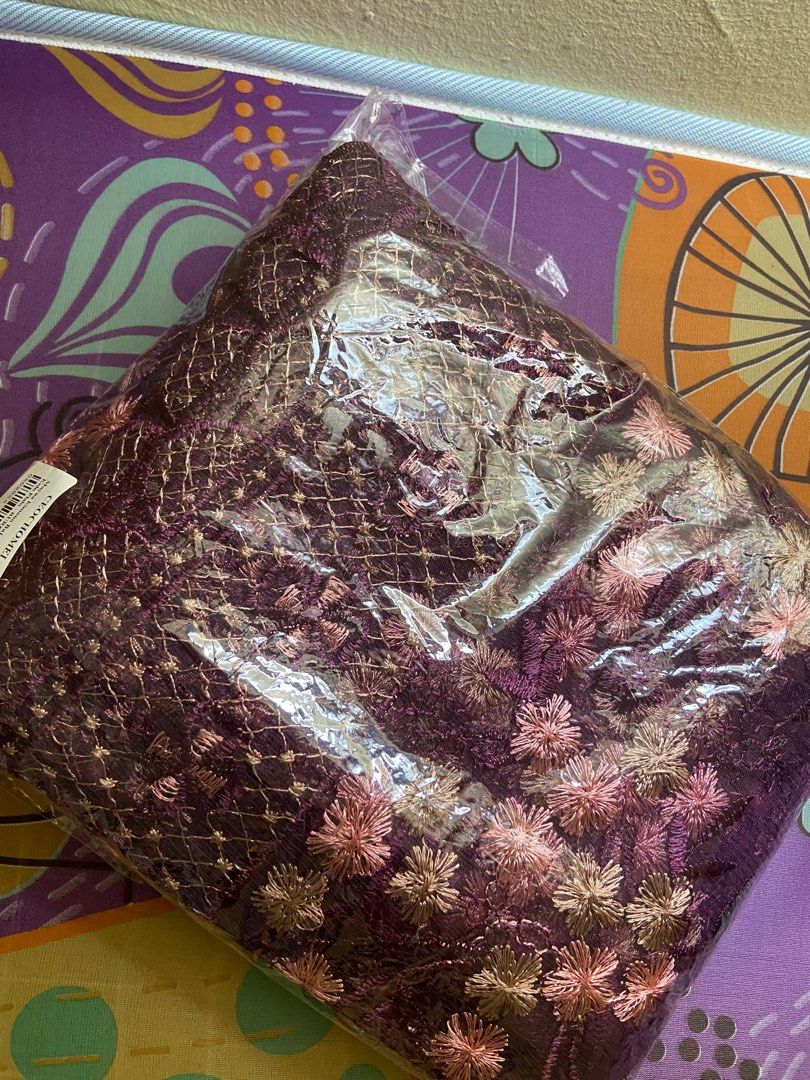 maya kimono burgundy ceo comel, Women's Fashion, Dresses & Sets ...