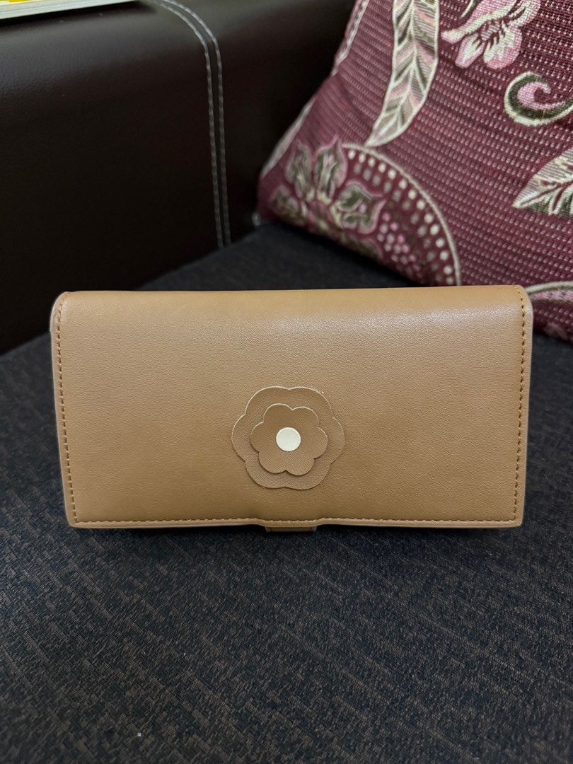 Nazifi Nasri x Machino Trio Sling Bag in Cinnamon, Women's Fashion ...