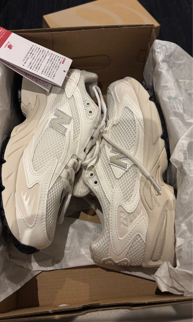 New Balance 725 (Beige/White), Women's Fashion, Footwear, Sneakers on ...