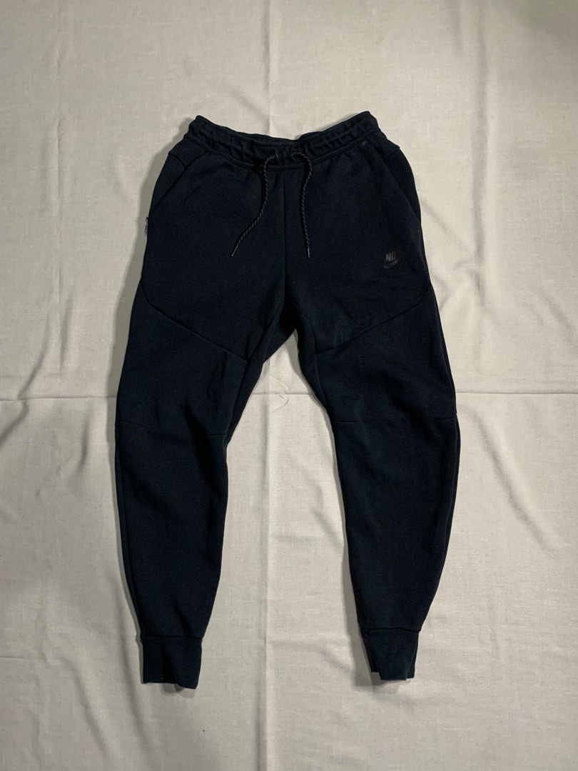 NIKE TECH PANTS, Men's Fashion, Bottoms, Joggers on Carousell