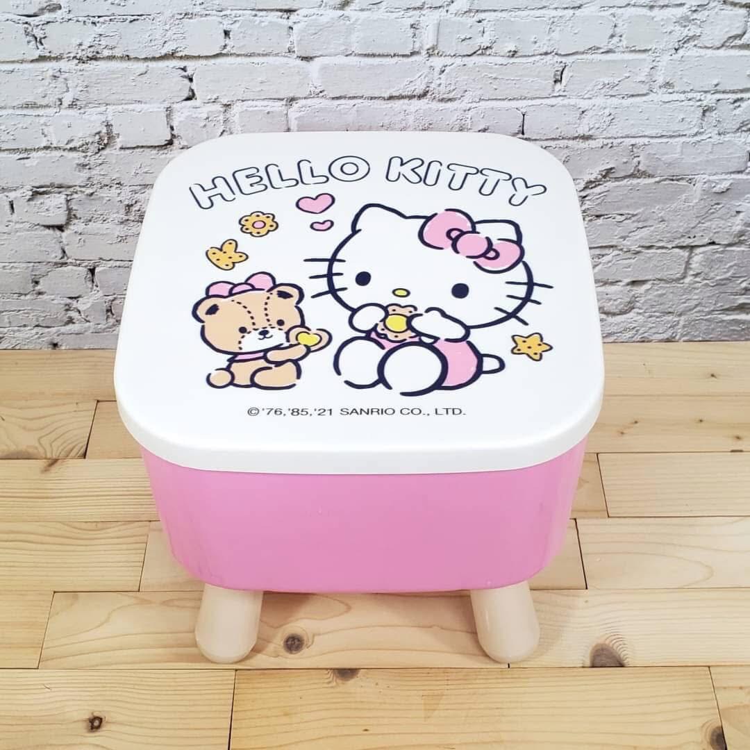 Original sanrio taiwan, hello kitty stool with storage box, Furniture ...