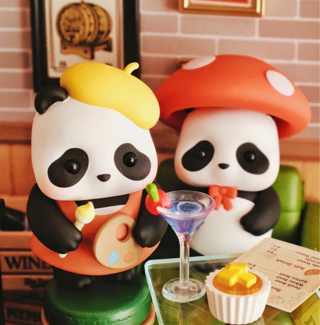 Panda Roll MiniMe Artis & Mushroom Blind Box Figures (2 pcs), Hobbies ...