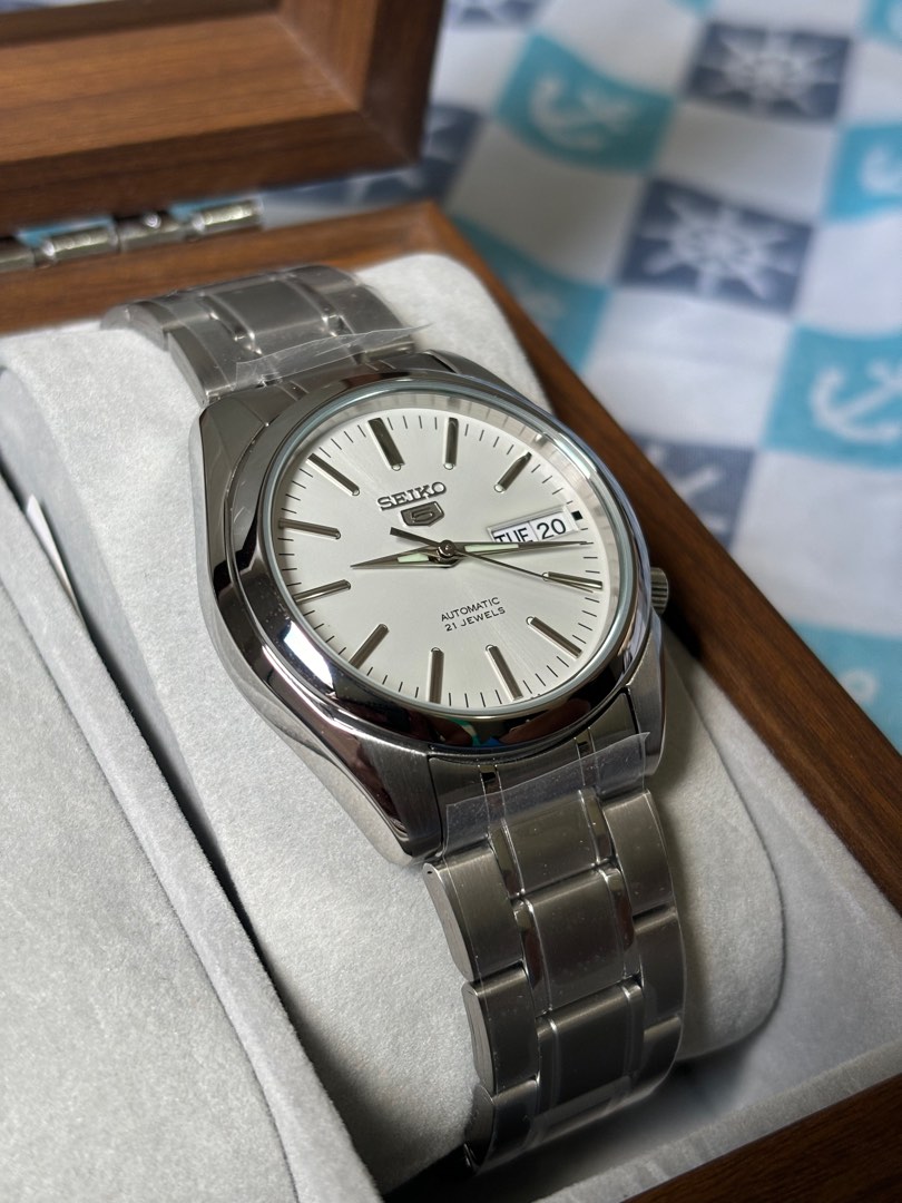 Seiko SNKL41 Baby Sarb, Men's Fashion, Watches & Accessories, Watches ...