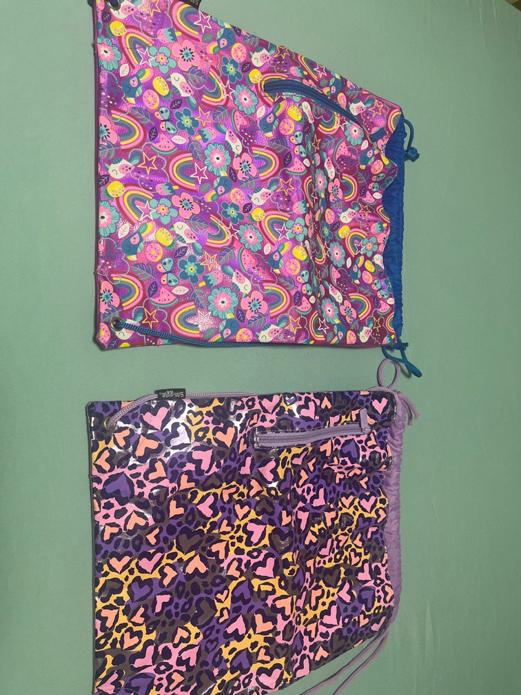 Smiggle Away Drawstring Bag, Women's Fashion, Bags & Wallets, Tote Bags ...