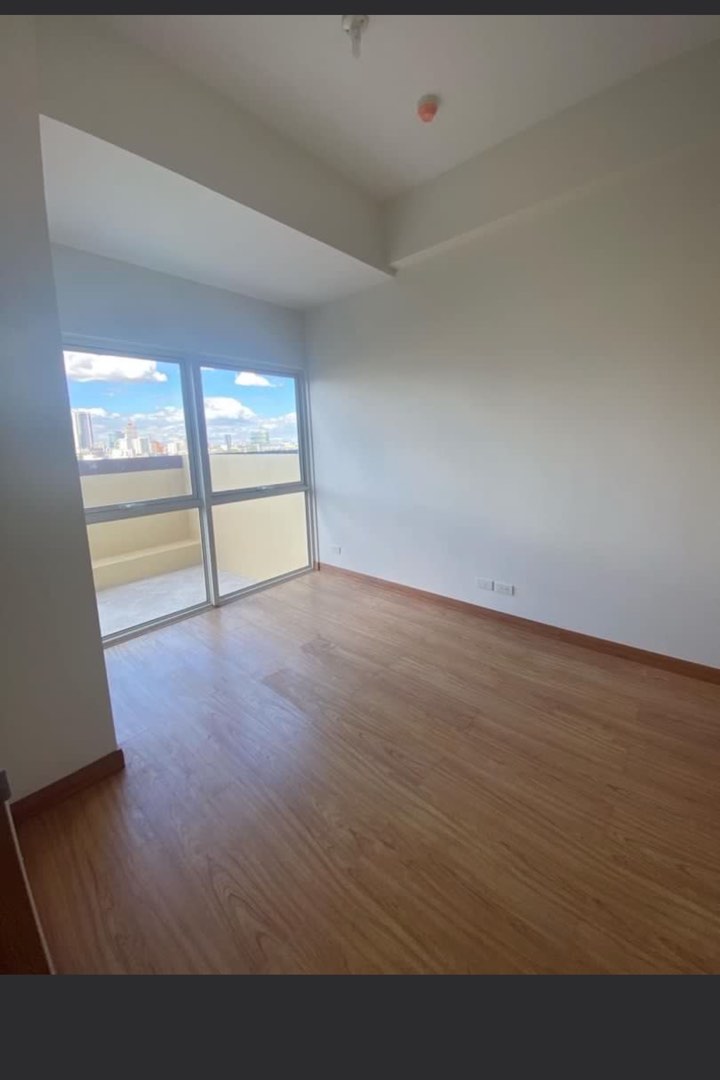 Times Square West BGC 1BR with balcony for Sale, Property, For Sale ...