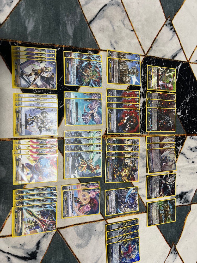 Vanguard Gold Pladin complete deck, Hobbies & Toys, Toys & Games on ...