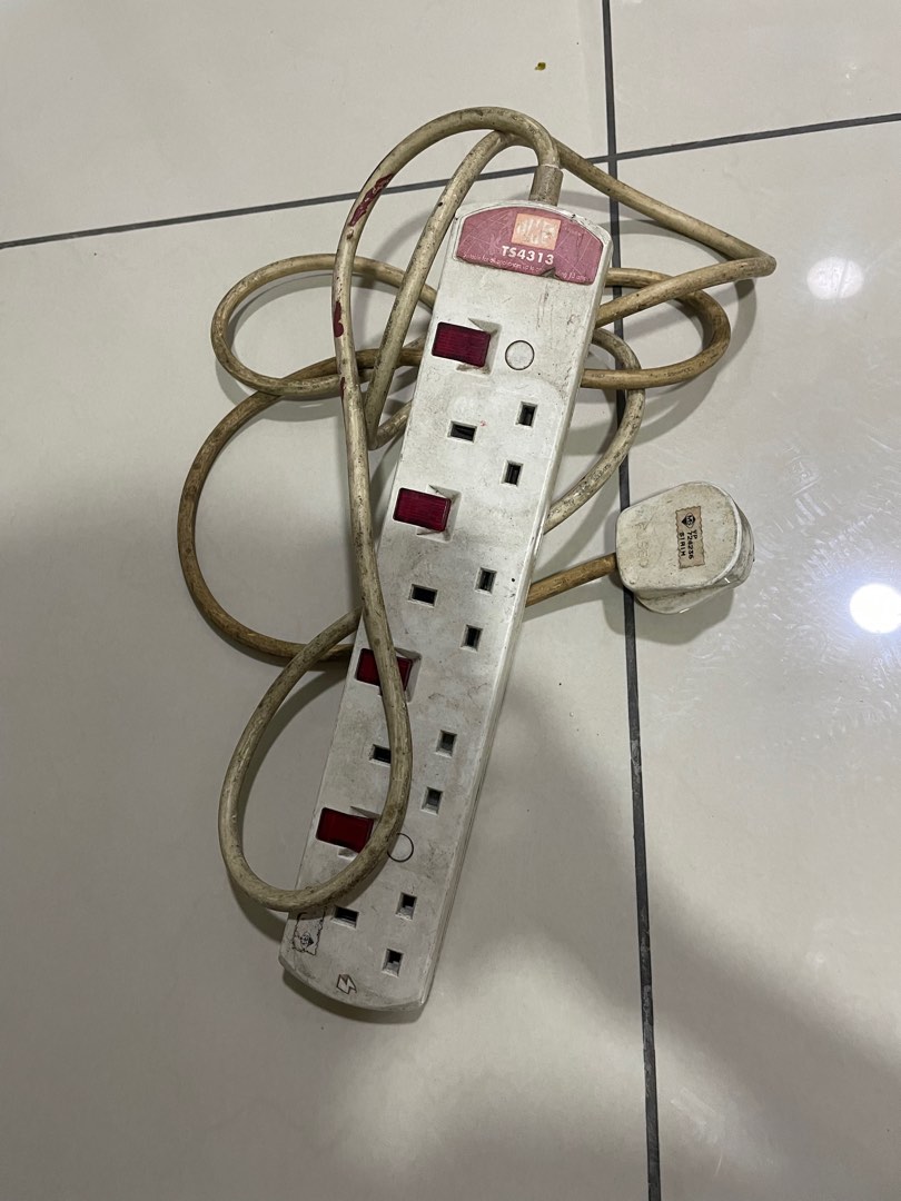 4 Pin Extension Electrical Plug, TV & Home Appliances, Electrical ...