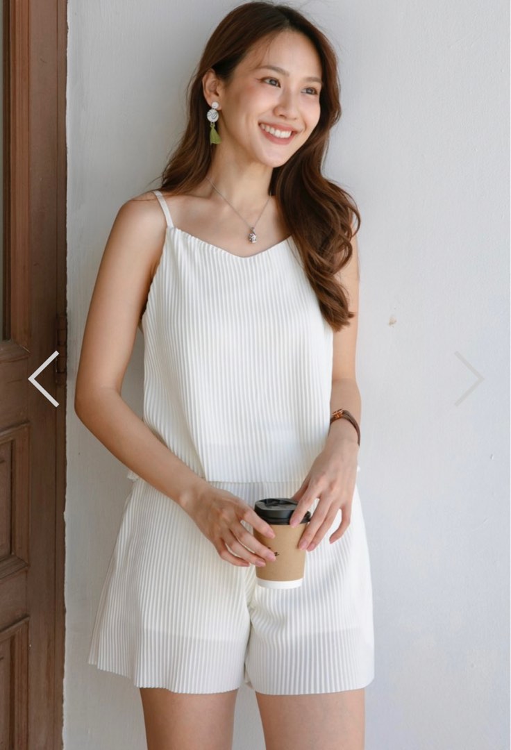 ACW Pleats Two Way Cami Top in Ivory, Women's Fashion, Tops, Sleeveless on Carousell