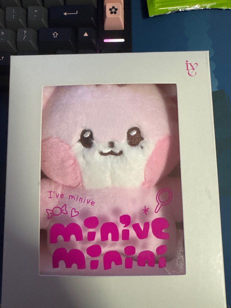 BNIB IVE Switch miniive Leeseo Erange Costume Plush, Hobbies & Toys ...