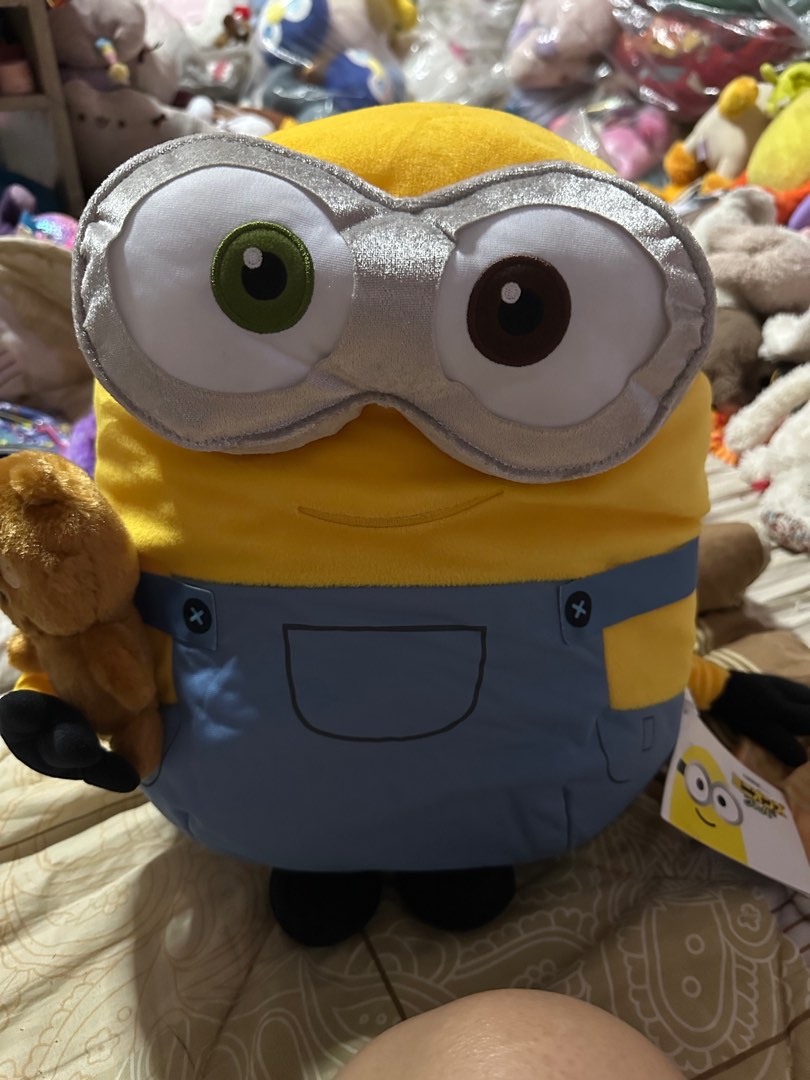 Bob Minion Jumbo Huggable Brand New with Tag, Hobbies & Toys, Toys ...